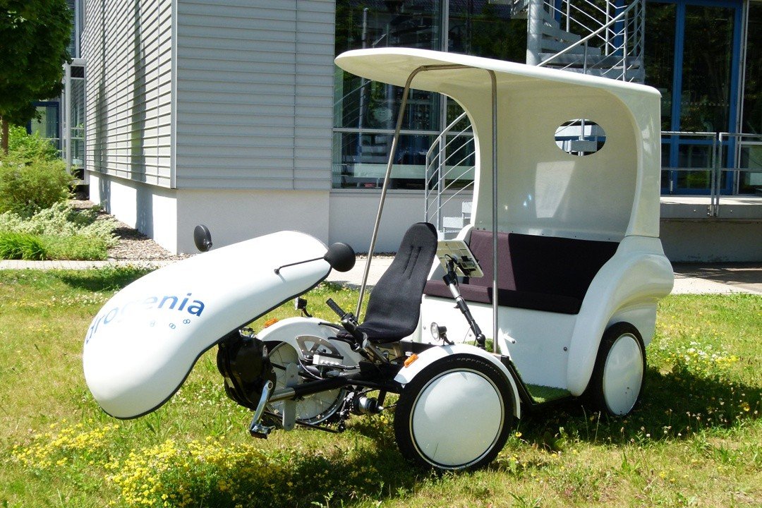 Brennstoffzellen-Antrieb für E-Bikes entwickelt: Elektro-Rikscha ...