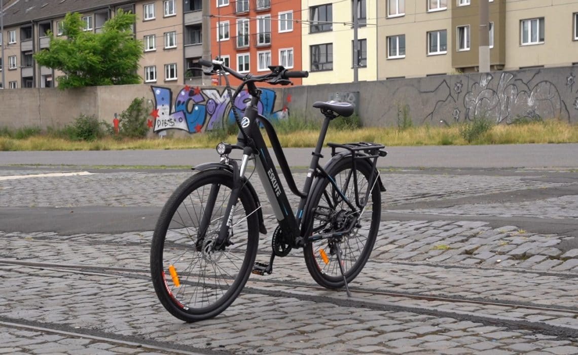City-E-Bike zu gewinnen: Das Eskute Wayfarer im Adventskalender