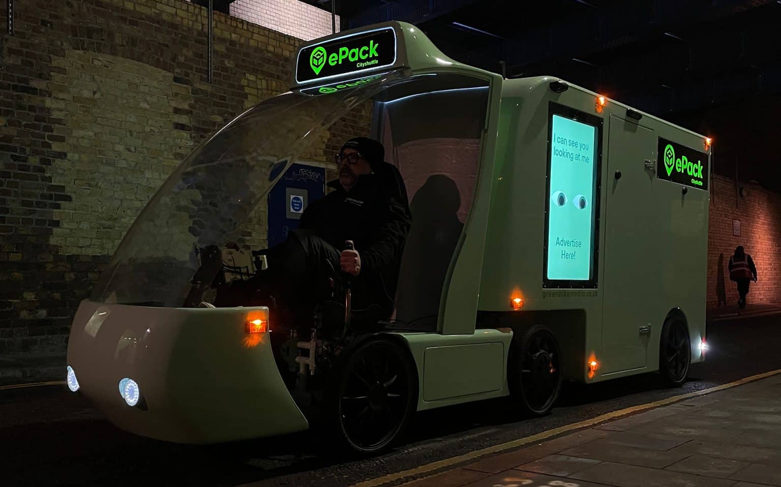 Mini-Sattelschlepper als E-Bike: Neues Cargobike mit 350 kg Kapazität für 2024