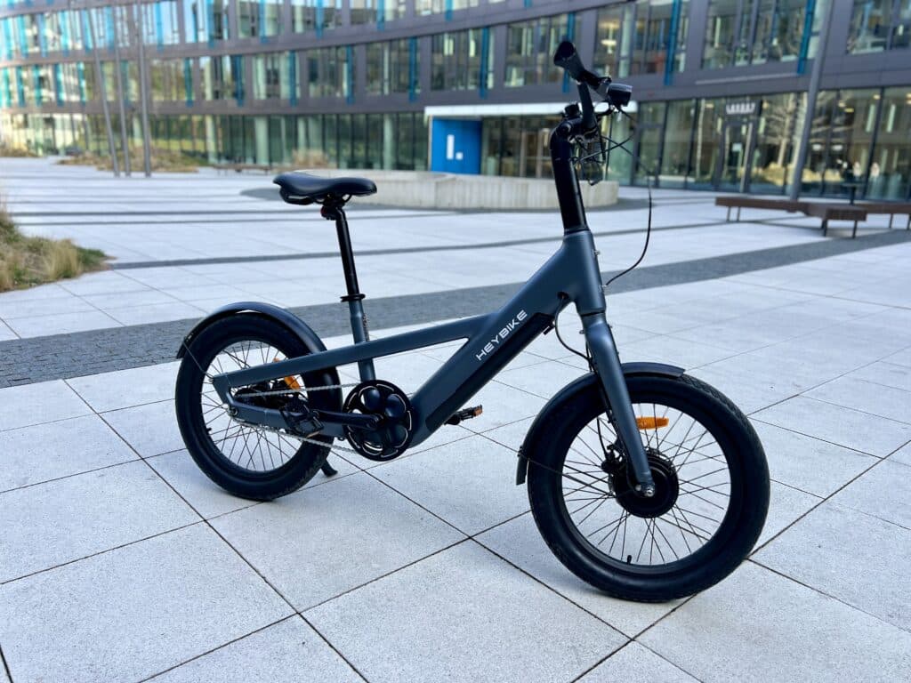 Mini-E-Bike mit Maxi-Komfort: Heybike EC Compact City im Test