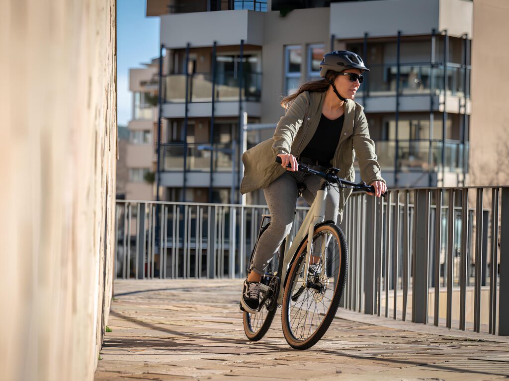 Ananda R900: Neuer E-Bike-Motor wird smart und schaltet von selbst